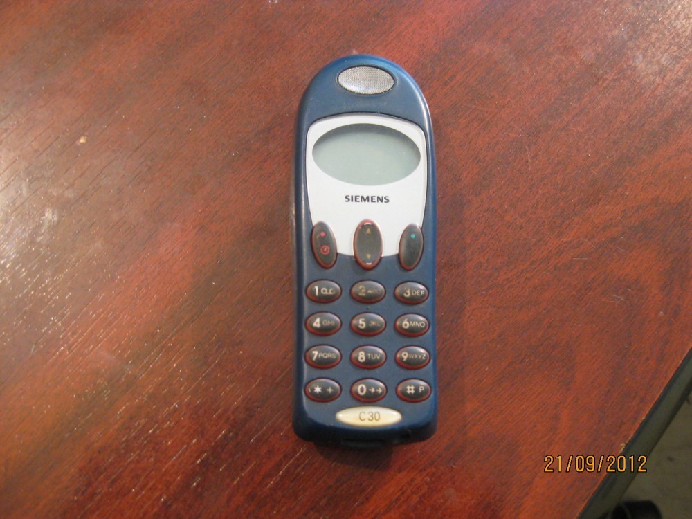 19/12 ---- SIEMENS C30 ----- TELEFON LA PRET FINAL | arhiva Okazii.ro