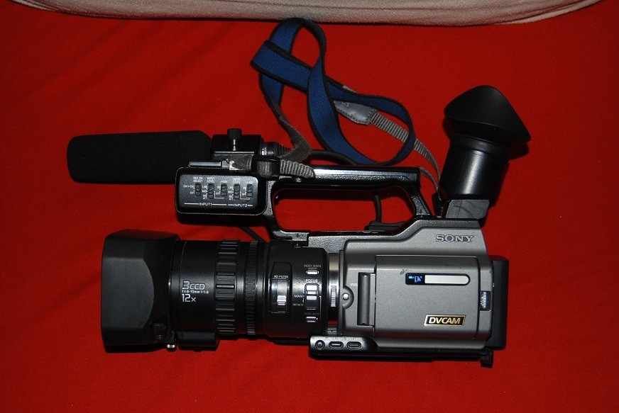 Sony DSR PD 170 camera video profesionala | arhiva Okazii.ro