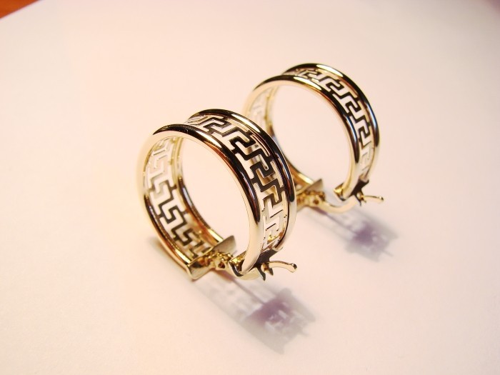 cercei aur 14K Versace gramaj 5.92 g pret 120 ron / g. stare nou ...