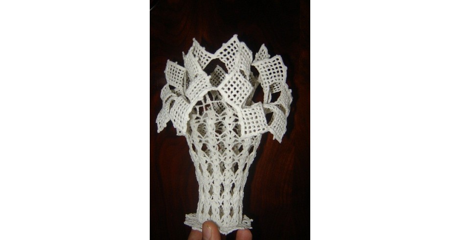 Vaza unicata crosetata manual alb (fir Macrame) F Frumoasa | arhiva ...