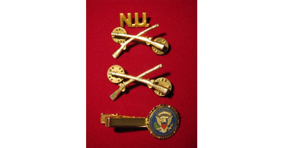 INSEMNE MILITARE AMERICANE SET SEMNE ARMA AC CRAVATA US ARMY | arhiva ...