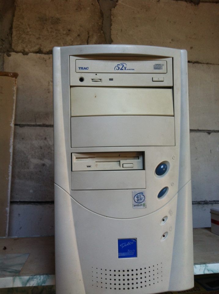 Vand calculator vechi + monitor CRT 17" | arhiva Okazii.ro