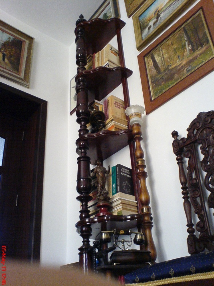 etajera masiva,stejar,veche,f.inalta | arhiva Okazii.ro