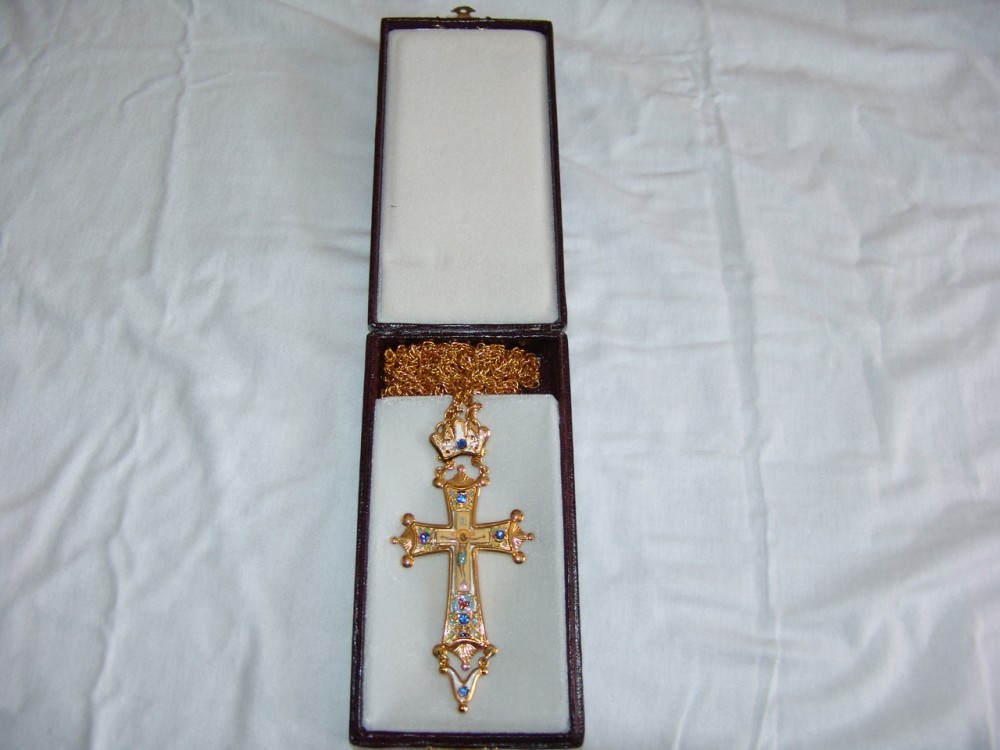 CRUCE PECTORALA, RUSEASCA, AURITA, CU EMAIL | arhiva Okazii.ro