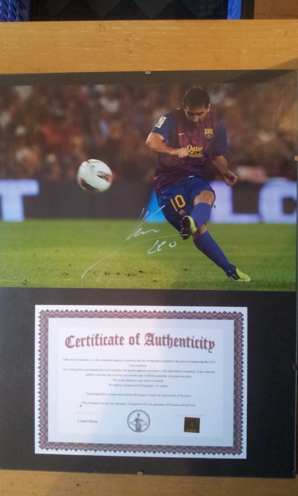 Autograf inramat semnat Lionel Messi - Barcelona - cu Certificat de ...