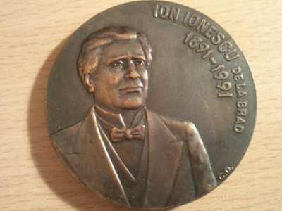 Medalie Ion Ionescu de la Brad 1891-1970, 110 grame + taxele postale ...