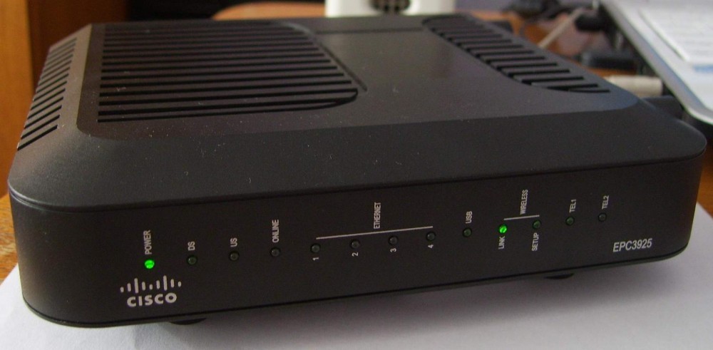 Router wireless Cisco EPC 3925 cable modem EPC3925 cu USB | arhiva ...