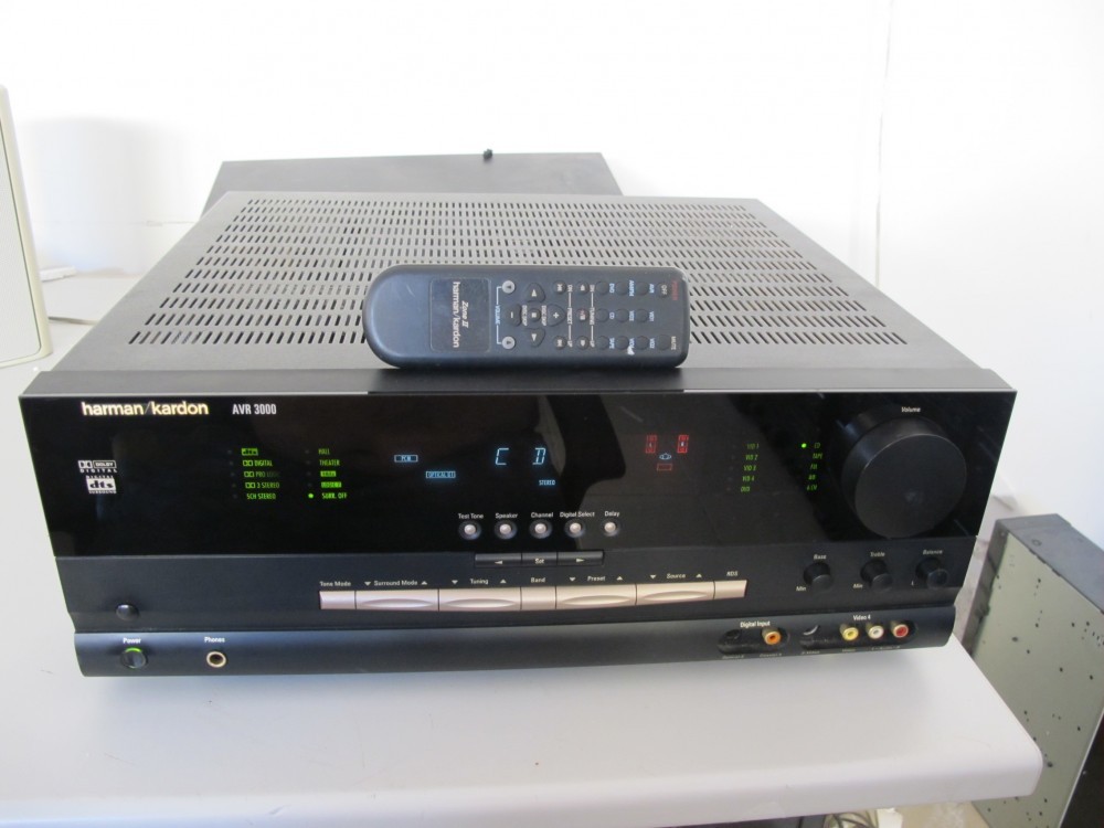 amplificator RECEIVER 5.1 HARMAN KARDON AVR 3000 CU TELECOMANDA ...