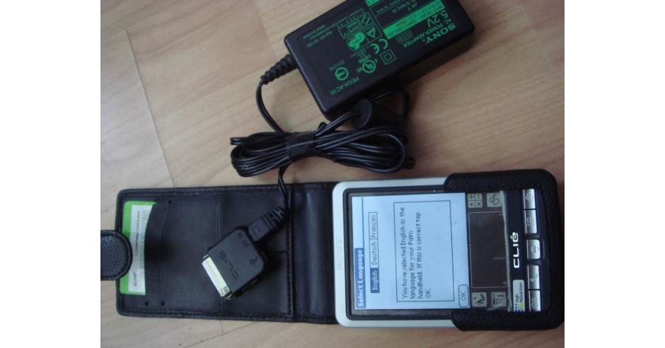 PDA SONY CLIE-model PEG-SJ22/E | arhiva Okazii.ro