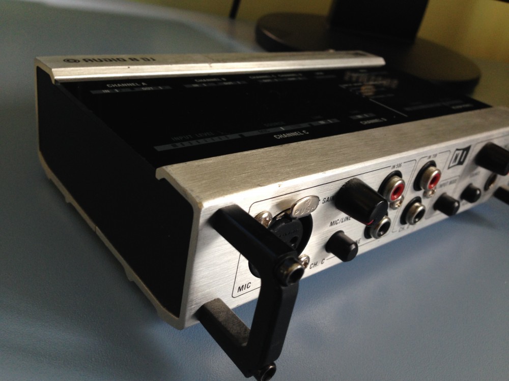 TRAKTOR Audio 8 DJ | arhiva Okazii.ro