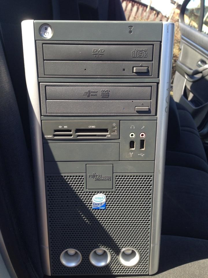 Unitate centrala - Cumpara cu incredere de pe Okazii.ro.