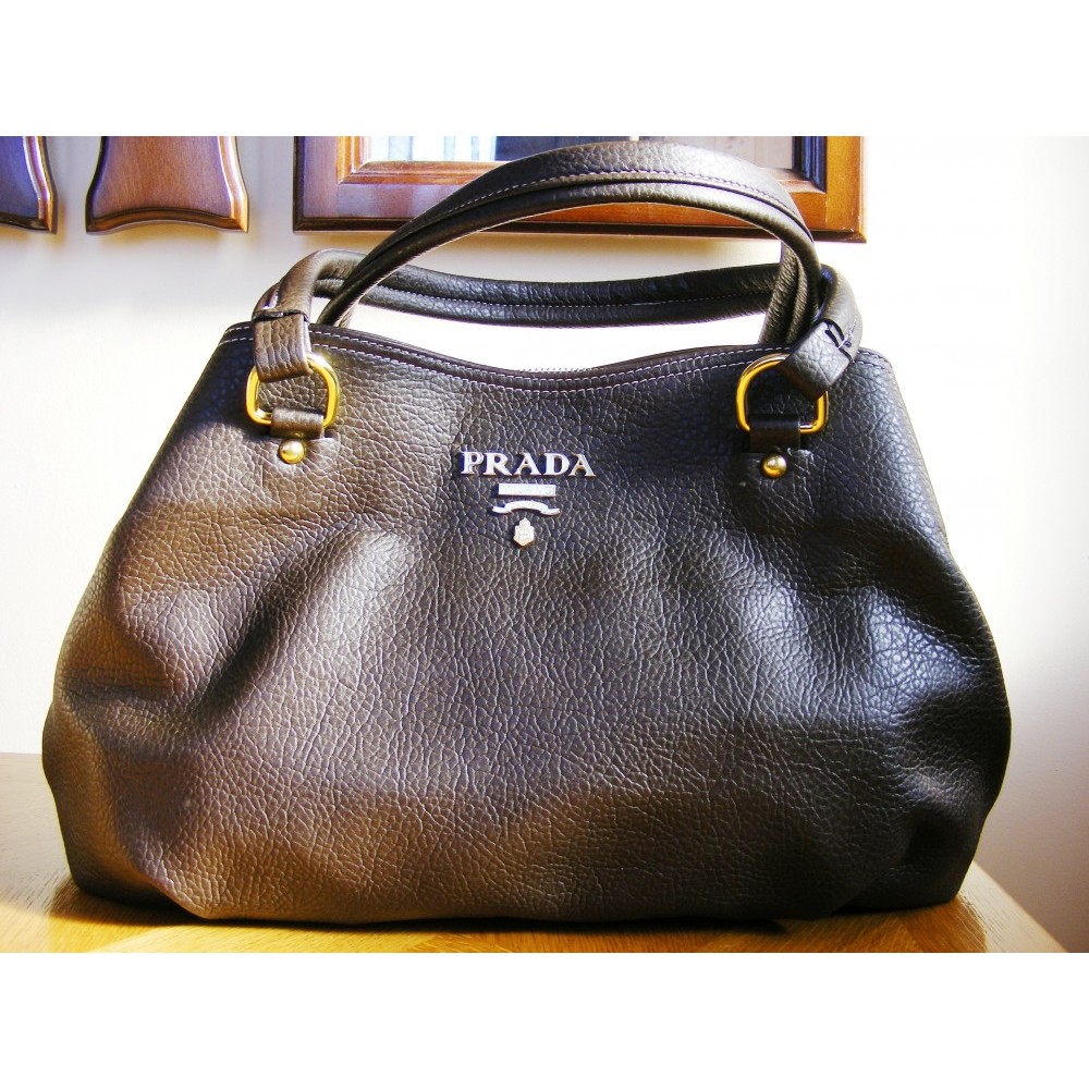 Geanta dama PRADA - potrivita pentru orice tinuta - ULTIMA!!! | arhiva ...