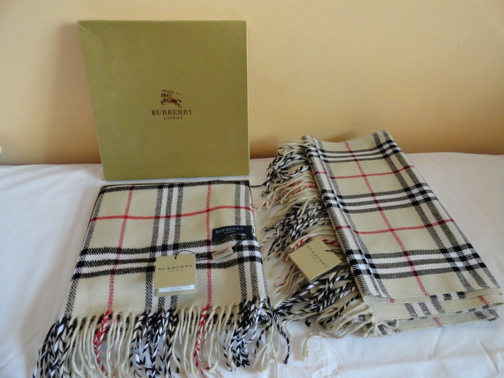Oferta - Sal Esarfa Fular gros unisex Burberry London culoare bej maro ...
