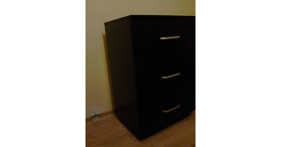 COMODA NEAGRA | arhiva Okazii.ro