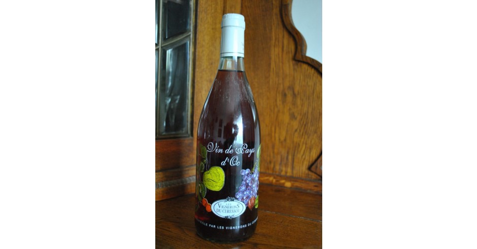 VAND O STICLA DE COLECTIE DE VIN FRANTUZESC.STICLA ESTE FOARTE FRUMOS ...