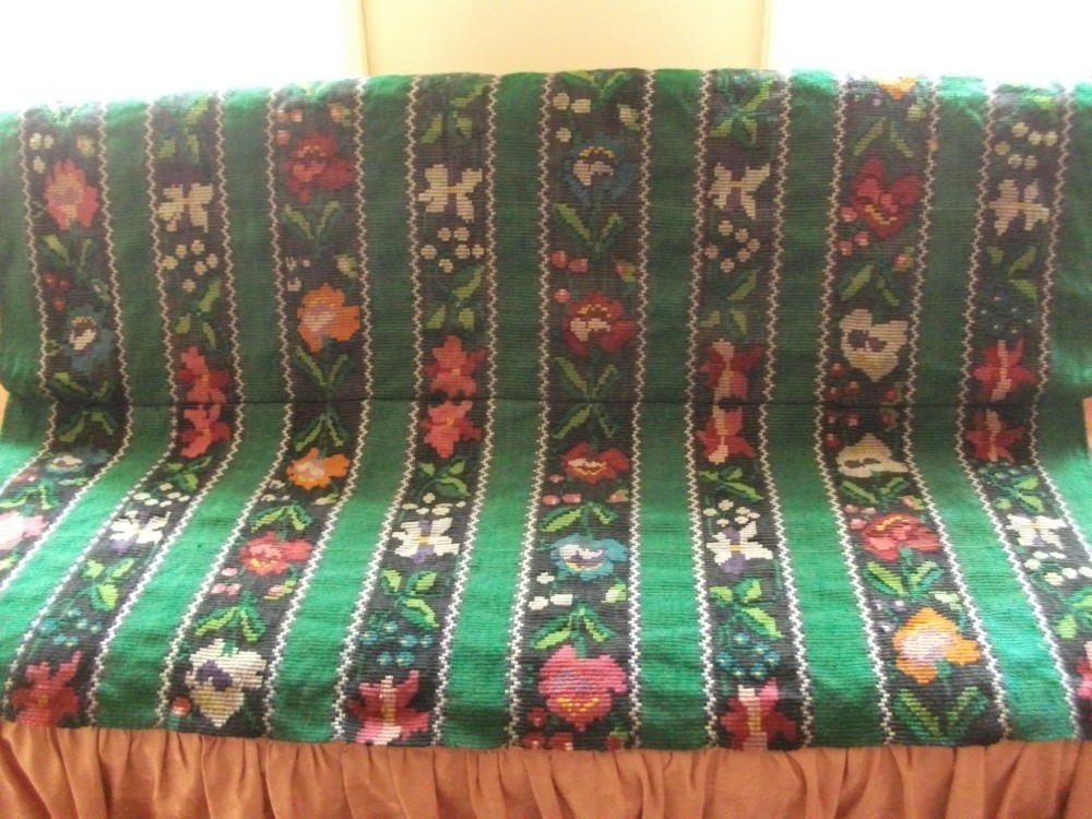 SM4. CUVERTURA TARANEASCA / MACAT | arhiva Okazii.ro