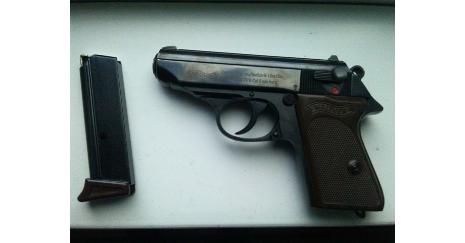 Vand pistol cu glont Walther PPK cal. 9mm | arhiva Okazii.ro