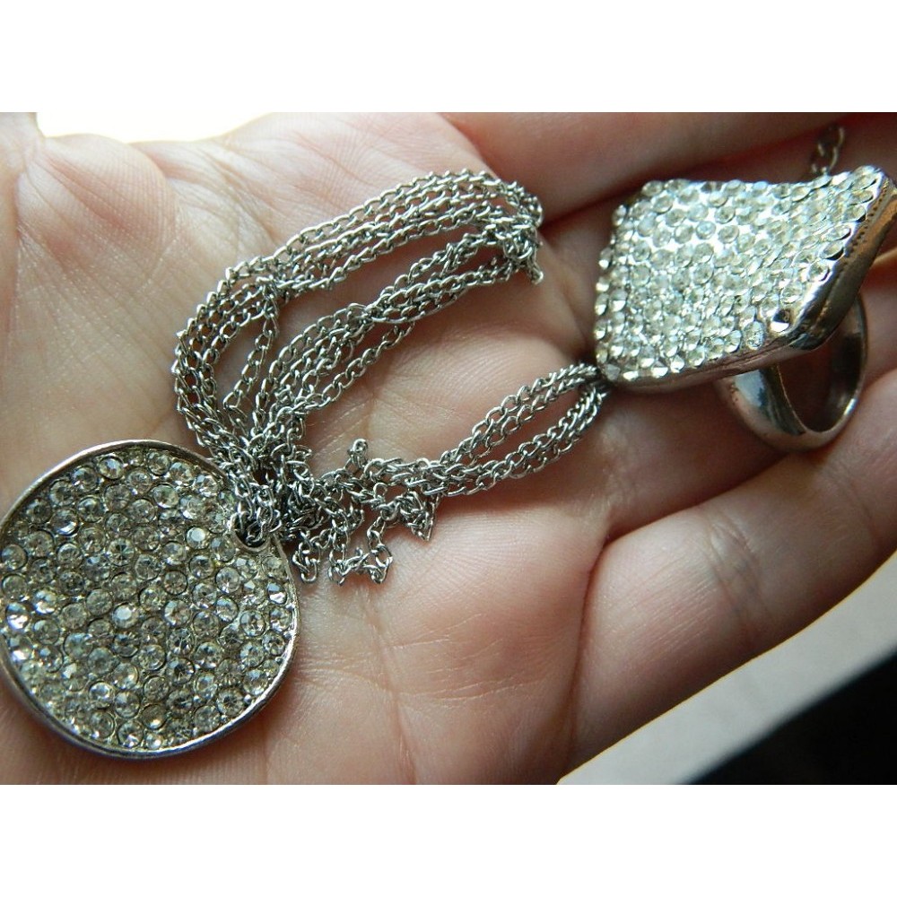 Set bijuterii dama, set doua piese, inel si lantisor, gablonturi, Avon ...