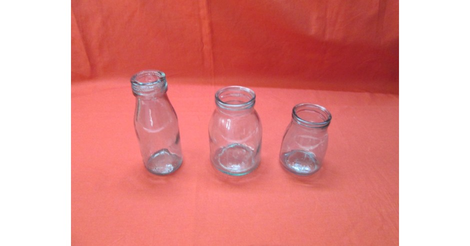 Sticle vechi de sana si iaurt, borcane vechi perioada comunista ...