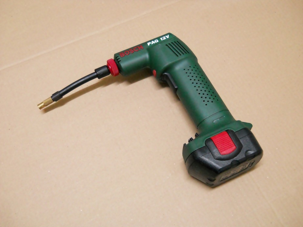 Compresor de aer portabil Bosch PAG 12V | arhiva Okazii.ro