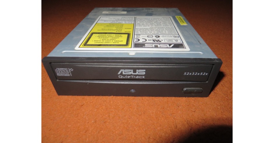 CD-RW Asus QuieTrack 52x32x52x IDE | arhiva Okazii.ro