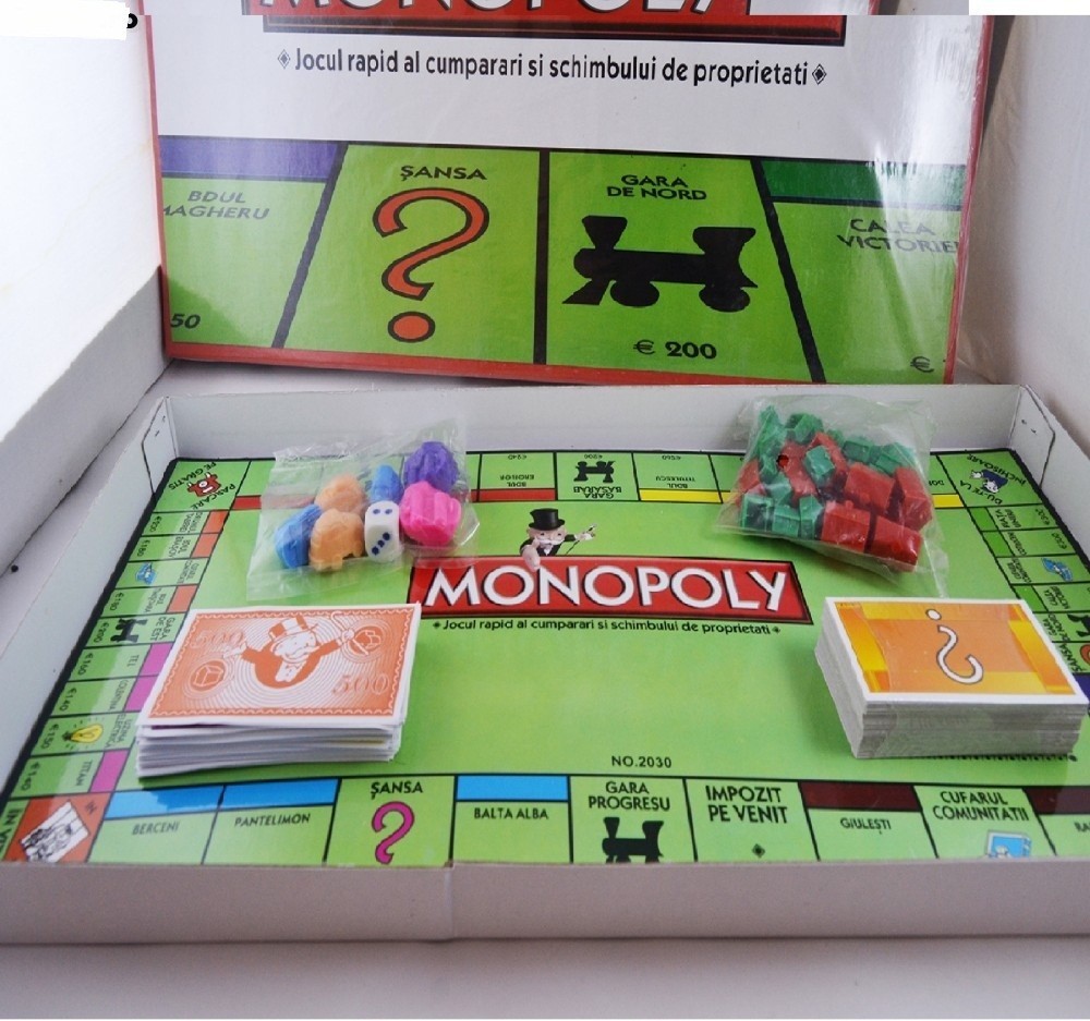 JOC MONOPOLY in Limba Romana - PENTRU ORICE VARSTA. MONOPOLY CLASIC ...