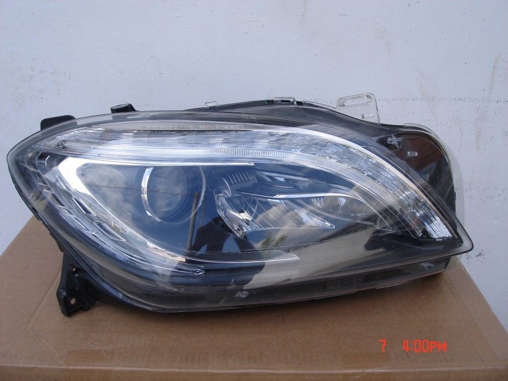 Mercedes ML W166 Far dreapta fata, A1668207359 | arhiva Okazii.ro