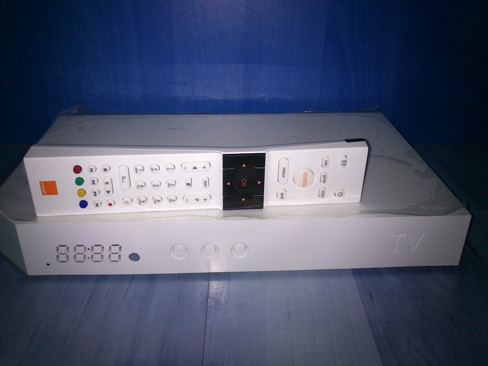 TV decodor satelit decoder / Orange Sagem UHD 86 cu 2 tunere.OKAZIE ...