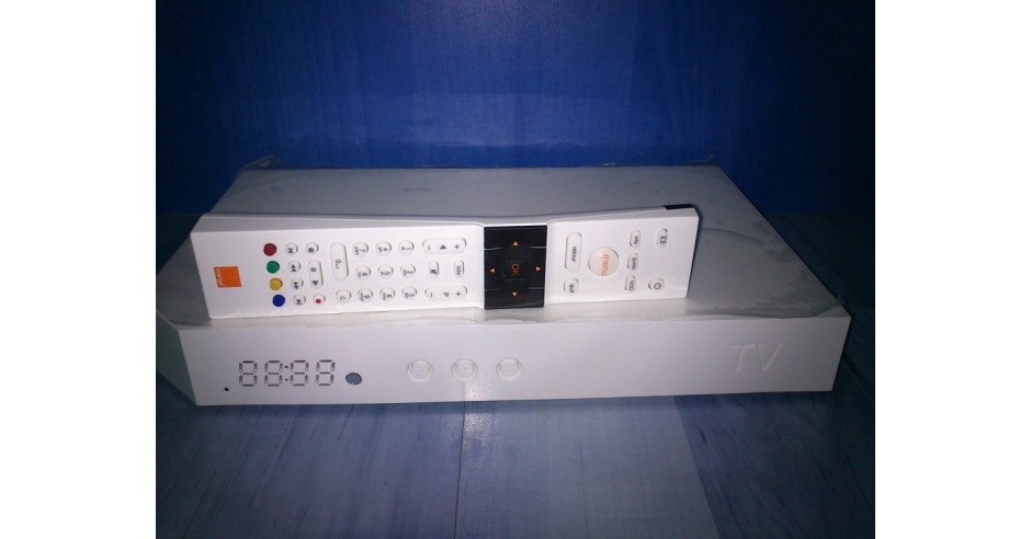 TV decodor satelit decoder / Orange Sagem UHD 86 cu 2 tunere.OKAZIE ...