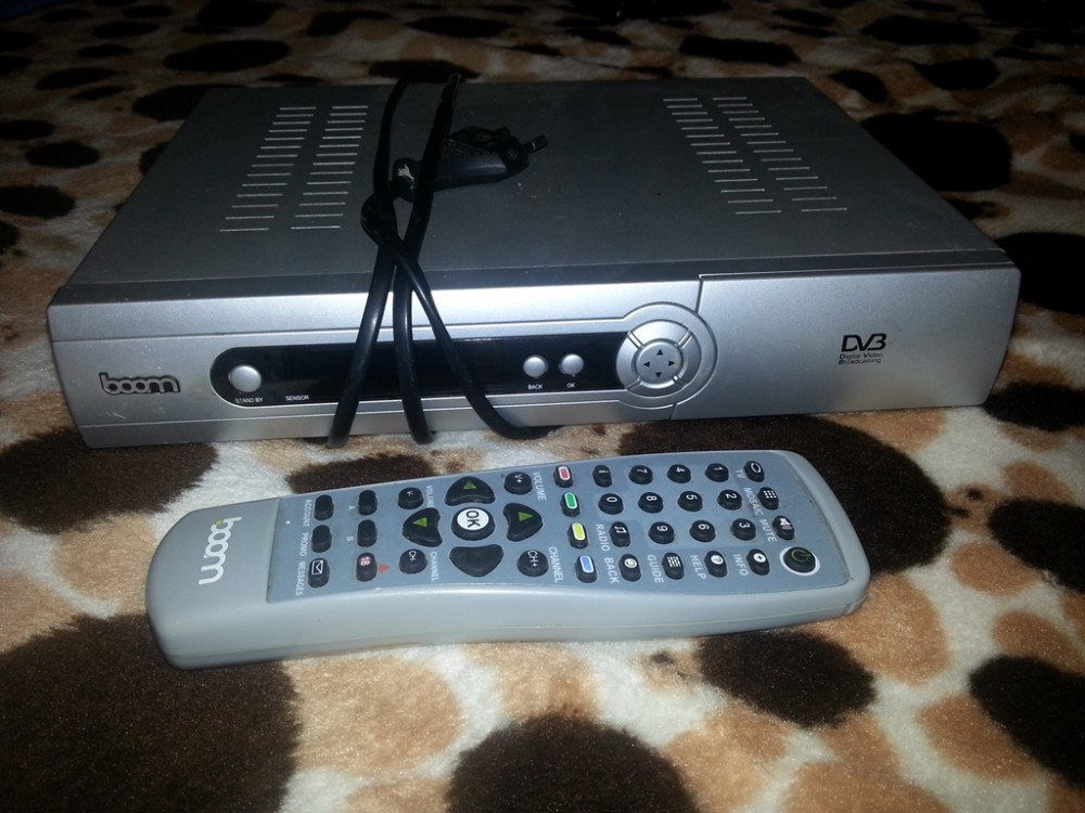 Receptor STB Satelit BOOM TV COSHIP soft DOLCE + telecomanda | arhiva ...