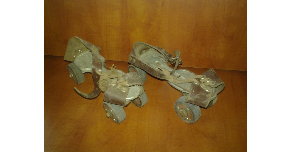 Role vechi , jucarie veche , de colectie fabricate inainte de 1989 ...