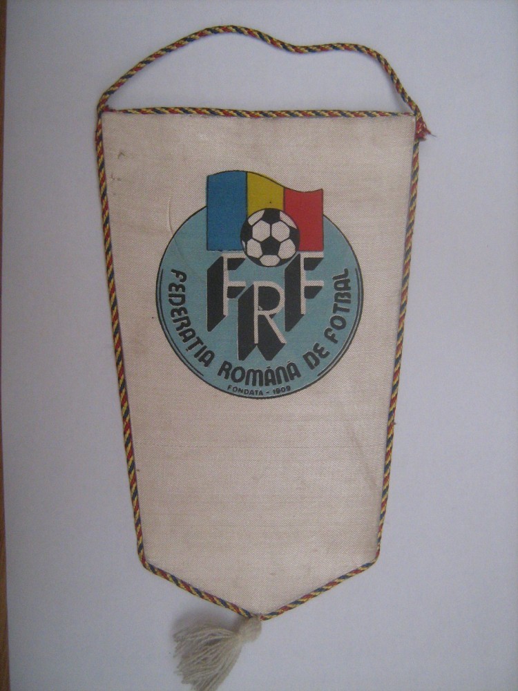 Fanion Federatia Romana de Fotbal (Turneu Prietenia Alba Iulia 1990 ...