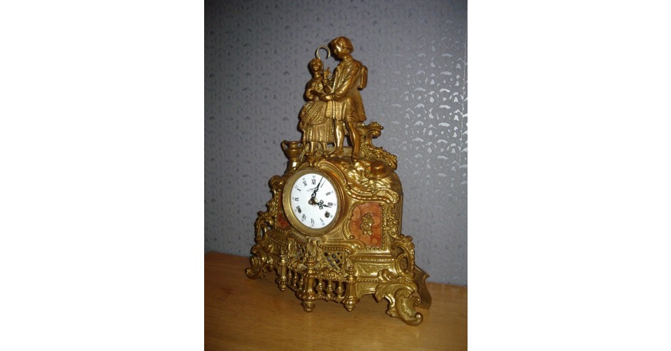 CEAS SEMINEU BRONZ SU STATUETA ROMEO SI IULIA | Okazii.ro