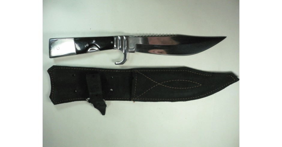 IMPRESIONANT CUTIT DE VANATOARE - CU DOUA ACCESORII IN MANER - OTEL ...