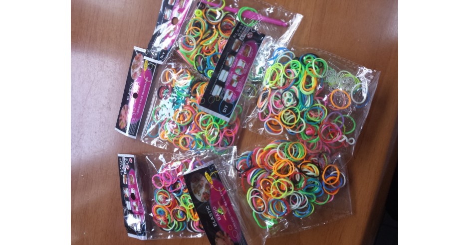 SET ELASTICE MULTICOLORE-200 BUCATI!Setul Contine sisteme de inchidere ...