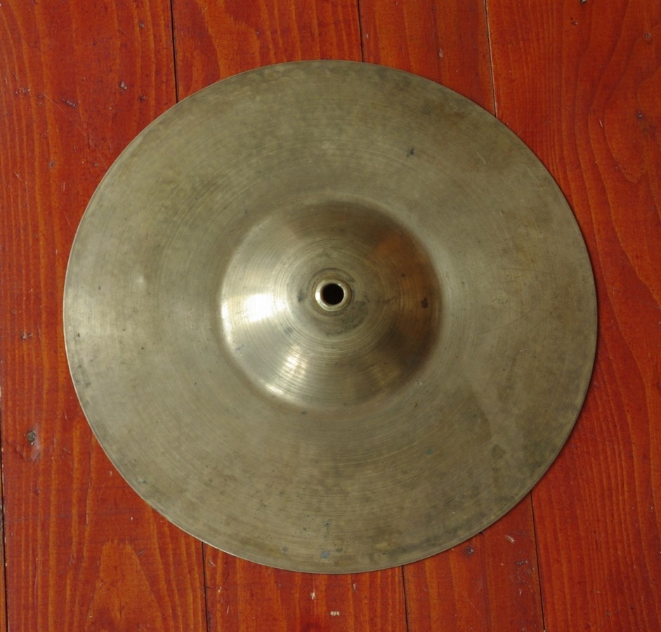 instrument muzical de percutie ---- Cinel vechi !!!! | arhiva Okazii.ro