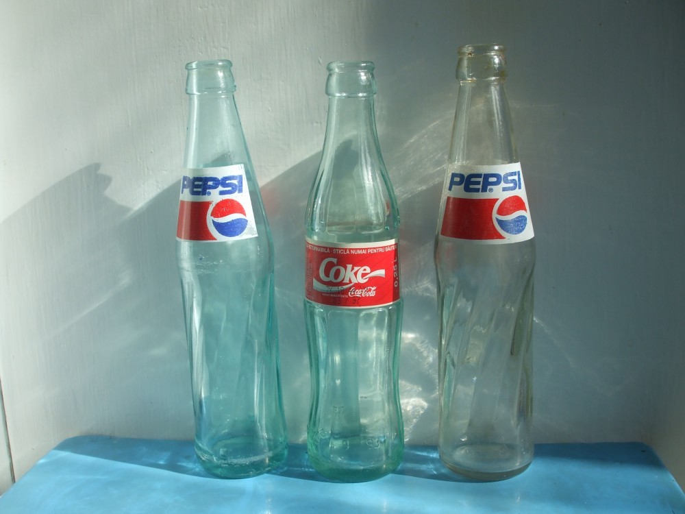 3 STICLE DE COCA COLA SI PEPSI COLA DIN ANII 1993-1994 | arhiva Okazii.ro
