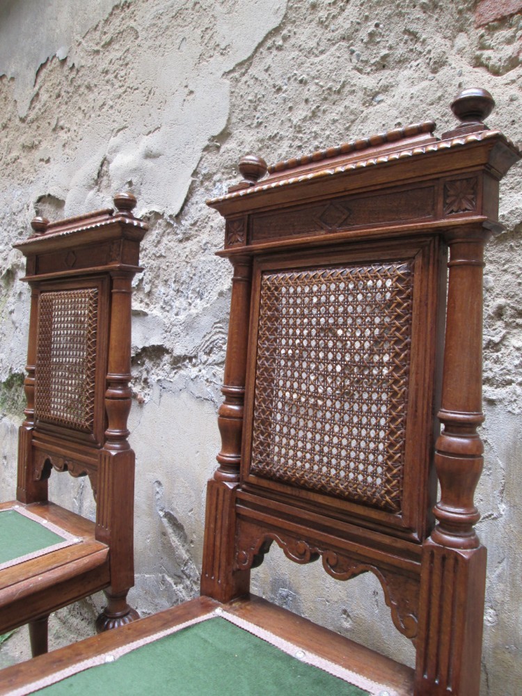 Pereche scaune vechi , antice - 1 | arhiva Okazii.ro