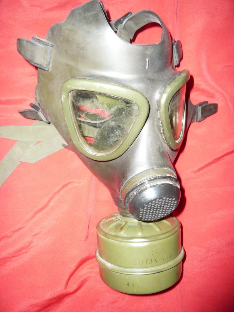 Masca de Gaze ,tip 2 , cal.f.buna ,cu ambele filtre | arhiva Okazii.ro