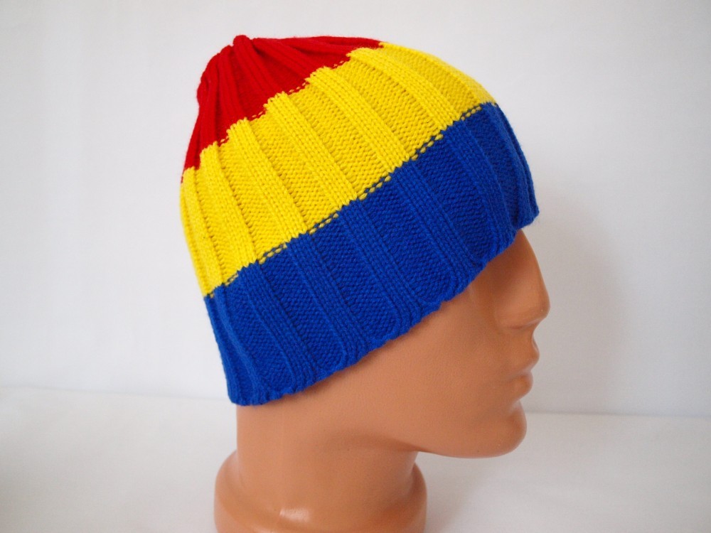 ROMANIA caciula- fes steag tricolor (stema sapca basc chipiu ) RO14 ...