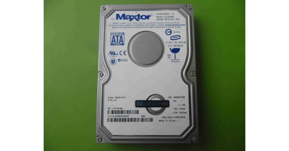 HDD 200GB Maxtor DiamondMax 10 6L200M0 ATA IDE - DEFECT | arhiva Okazii.ro
