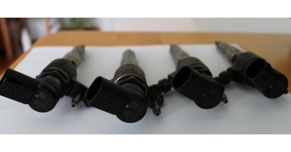 Injectoare VOLVO V50 1.6 D2 114CP, originale Siemens | arhiva Okazii.ro