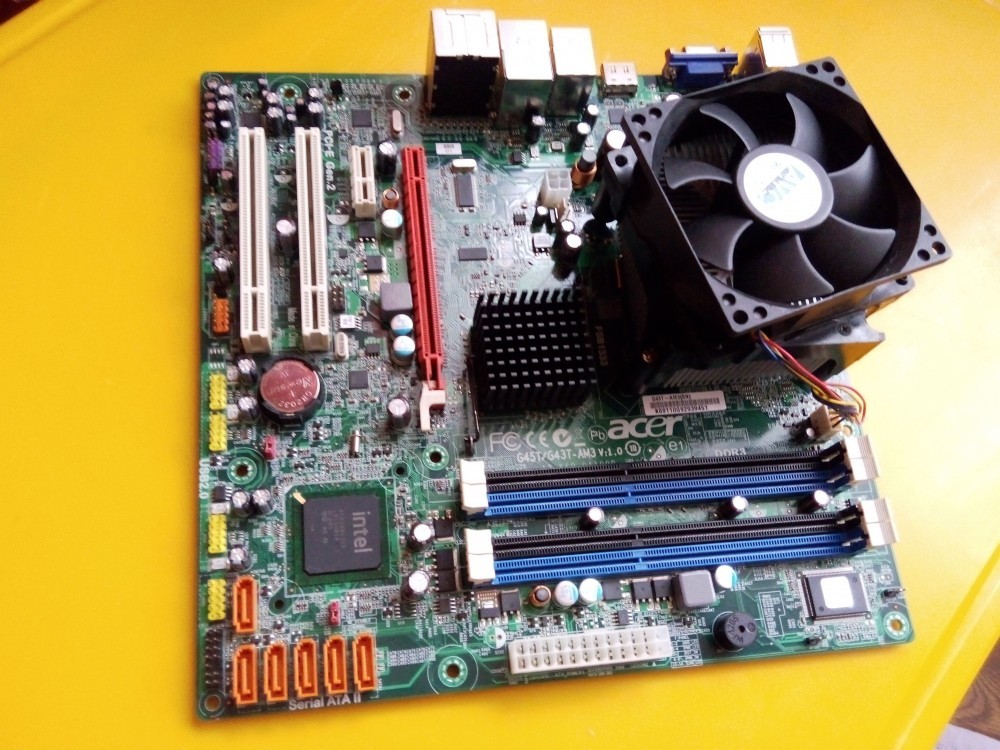 Placa De Baza Acer EG43M,4xDDR3,Socket 775,VGA-HDMI+Cooler Miez Cupru ...