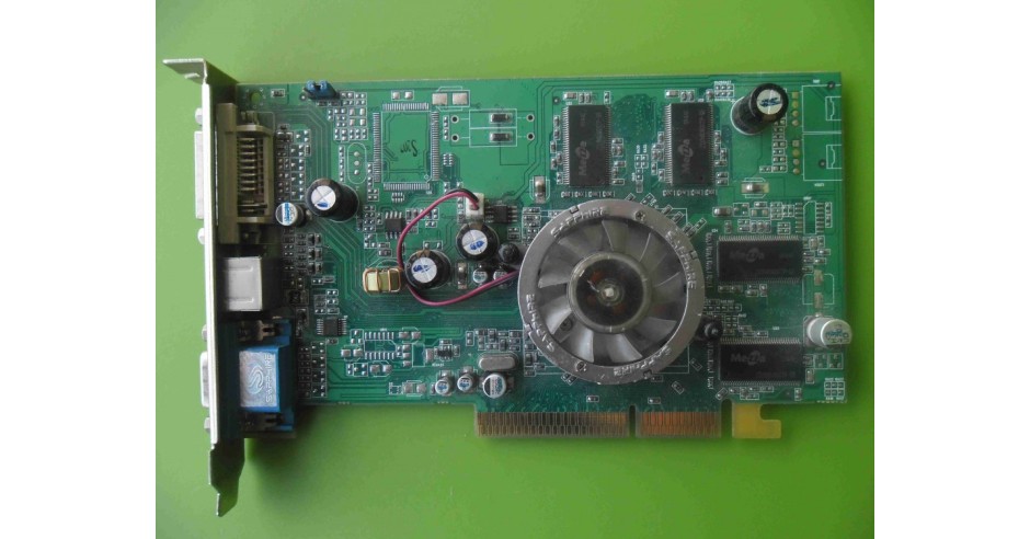 Placa Video Sapphire 9550 256MB 128biti AGP - ARTEFACTE | arhiva Okazii.ro