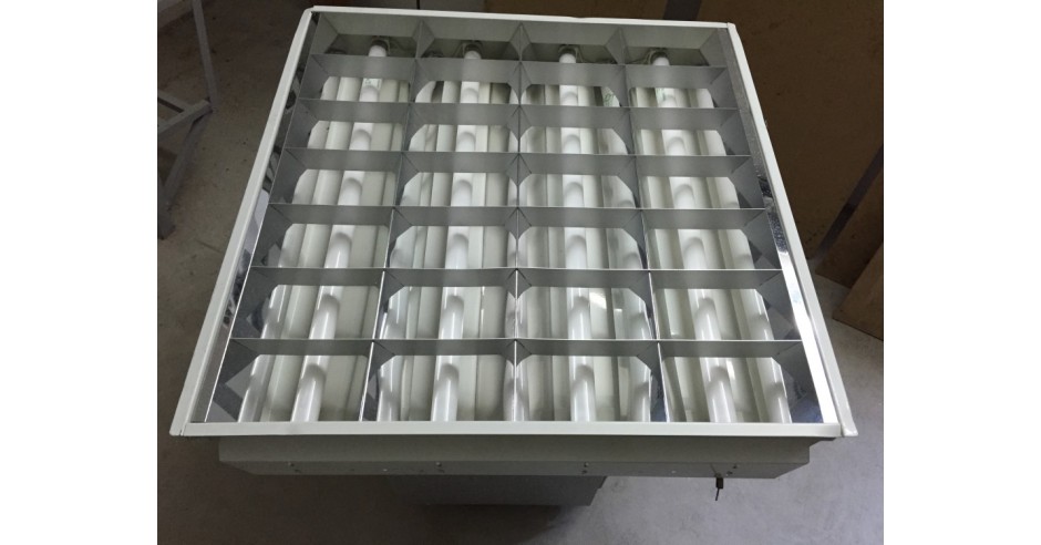 corp iluminat neon pentru tavan casetat Osram cu 4 tuburi | arhiva ...