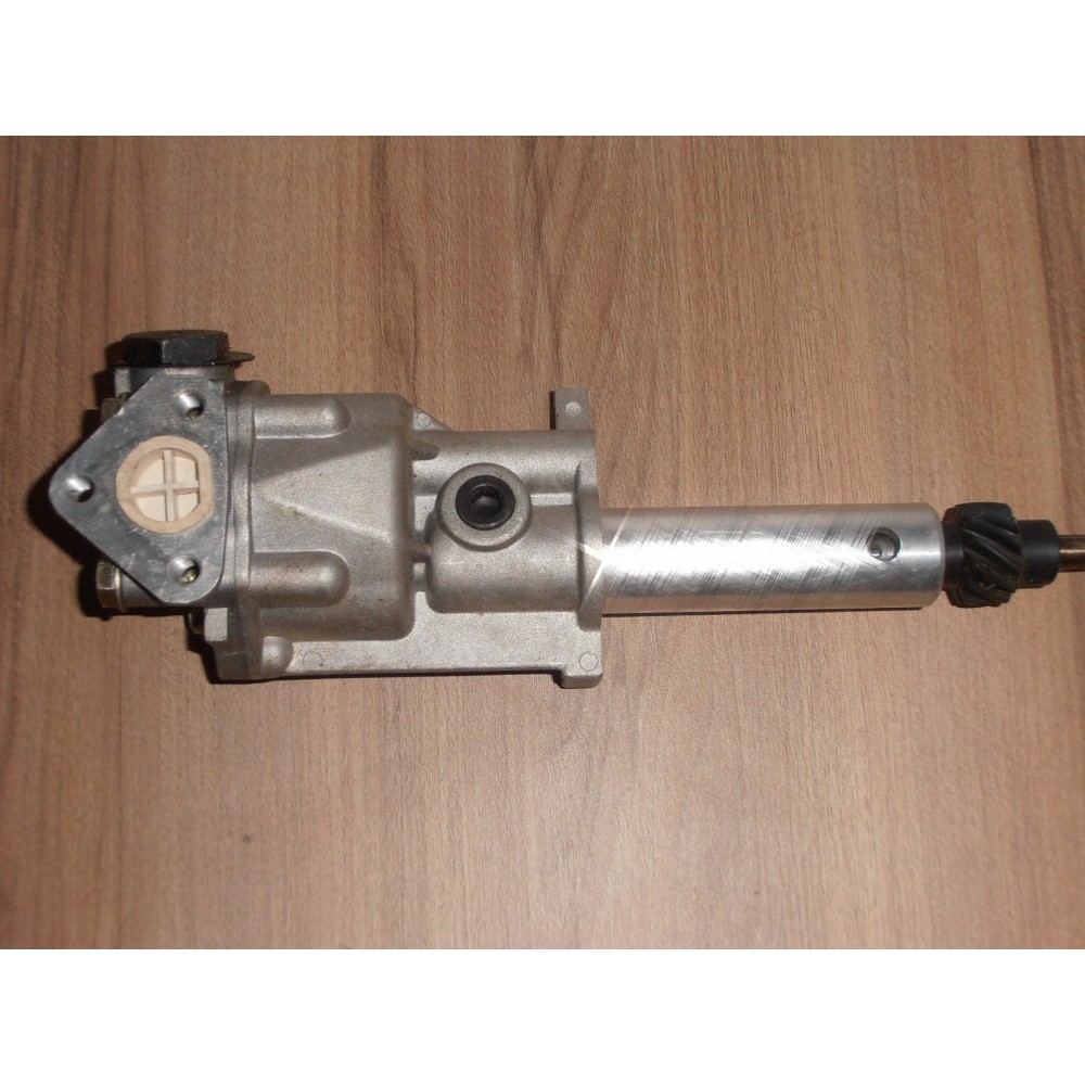 Pompa ulei tractor U 445 Aro | arhiva Okazii.ro