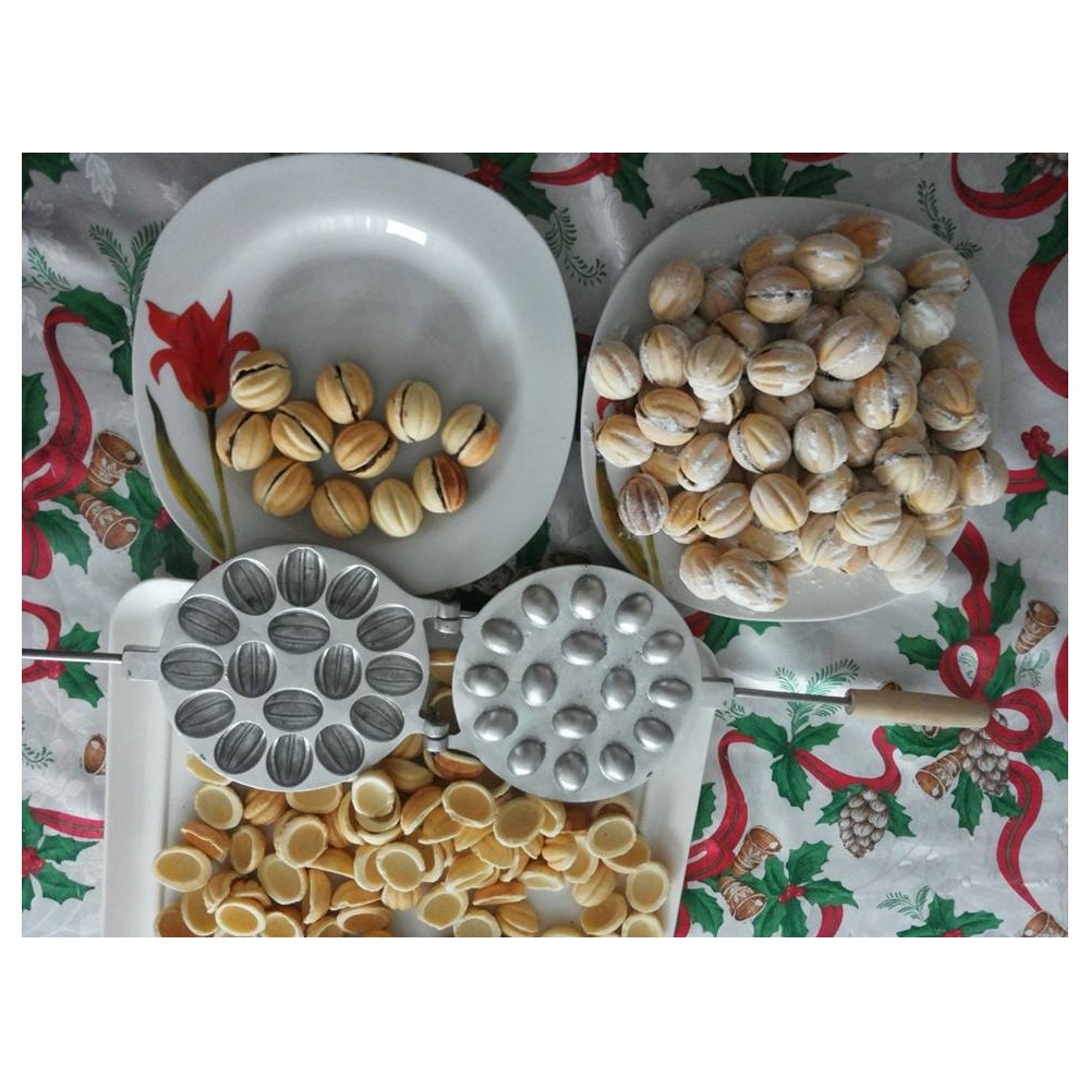 Forma de nuci presa de prajituri nuci cu 16 ''gaoci'' | arhiva Okazii.ro