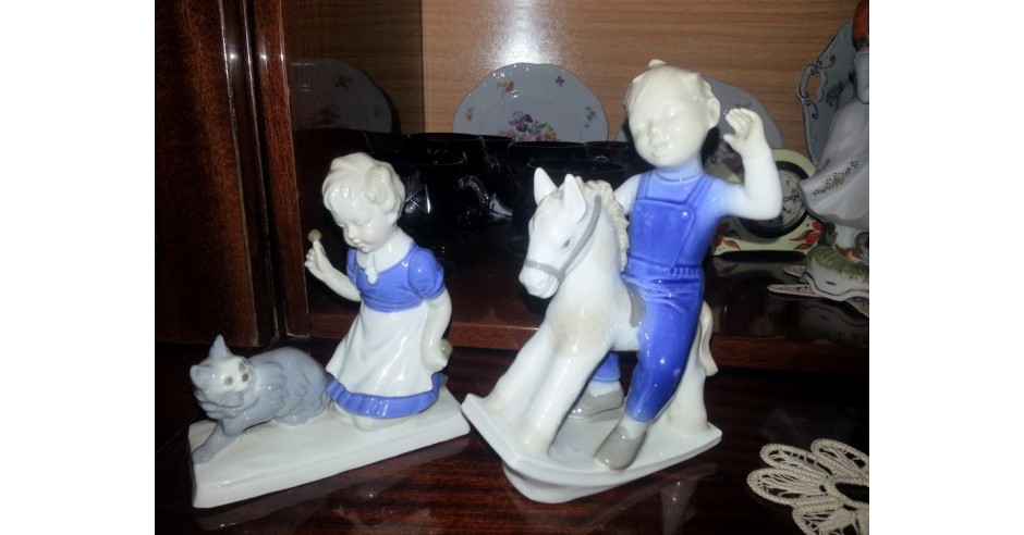 Set 2 bibelouri din portelan GDR | arhiva Okazii.ro