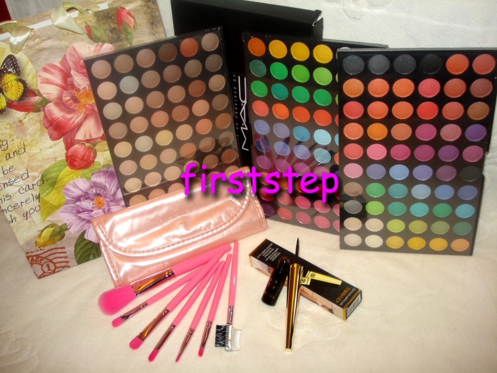 Promotie trusa machiaj profesionala MAC 180 culori paleta farduri + set ...