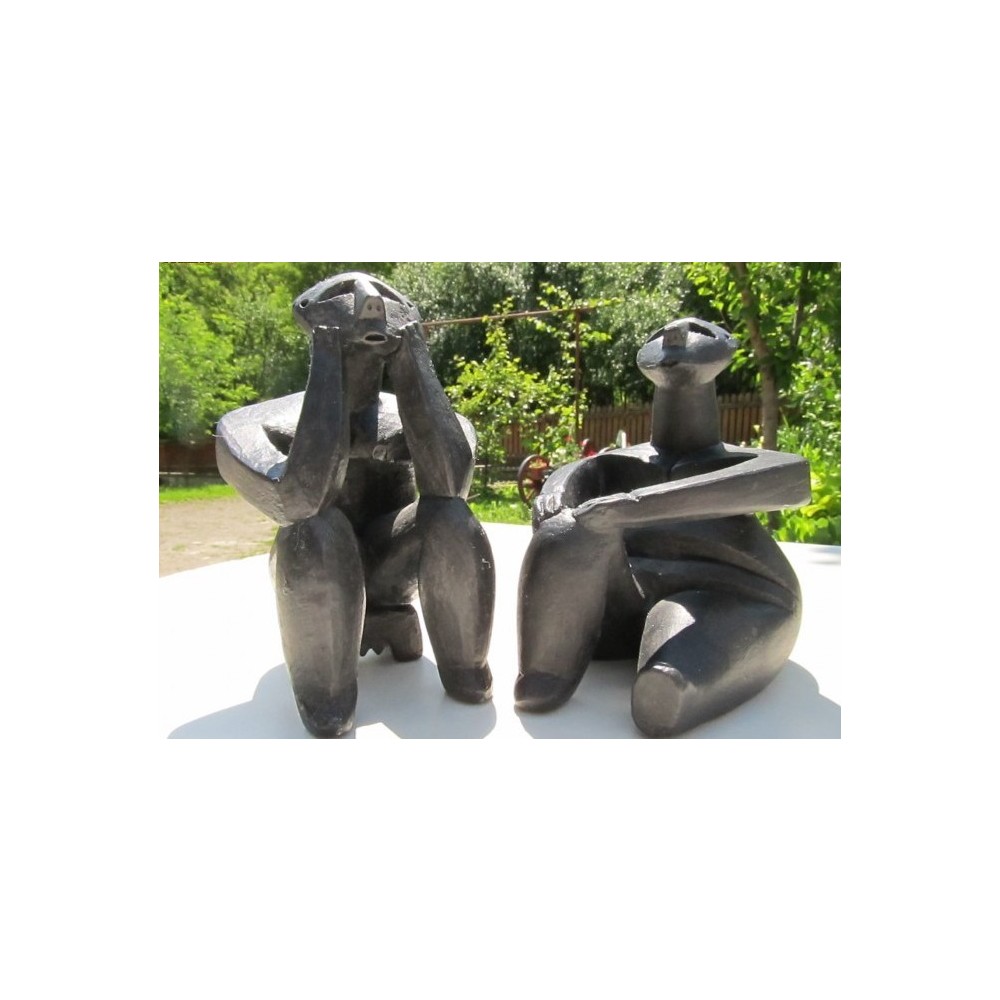 Ganditorul de la Hamangia-Set 2 statuete din ceramica neagra realizate ...